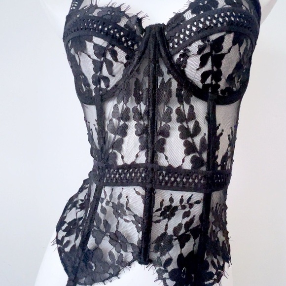 Intimates & Sleepwear | Black Lace Bra With Adjustable Straps And ...